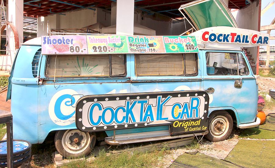 Cocktail Car Pattaya – Kultige Bulli-Bars mit Cocktails