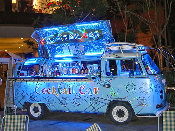 Cocktail Car Pattaya – Kultige Bulli-Bars mit Cocktails